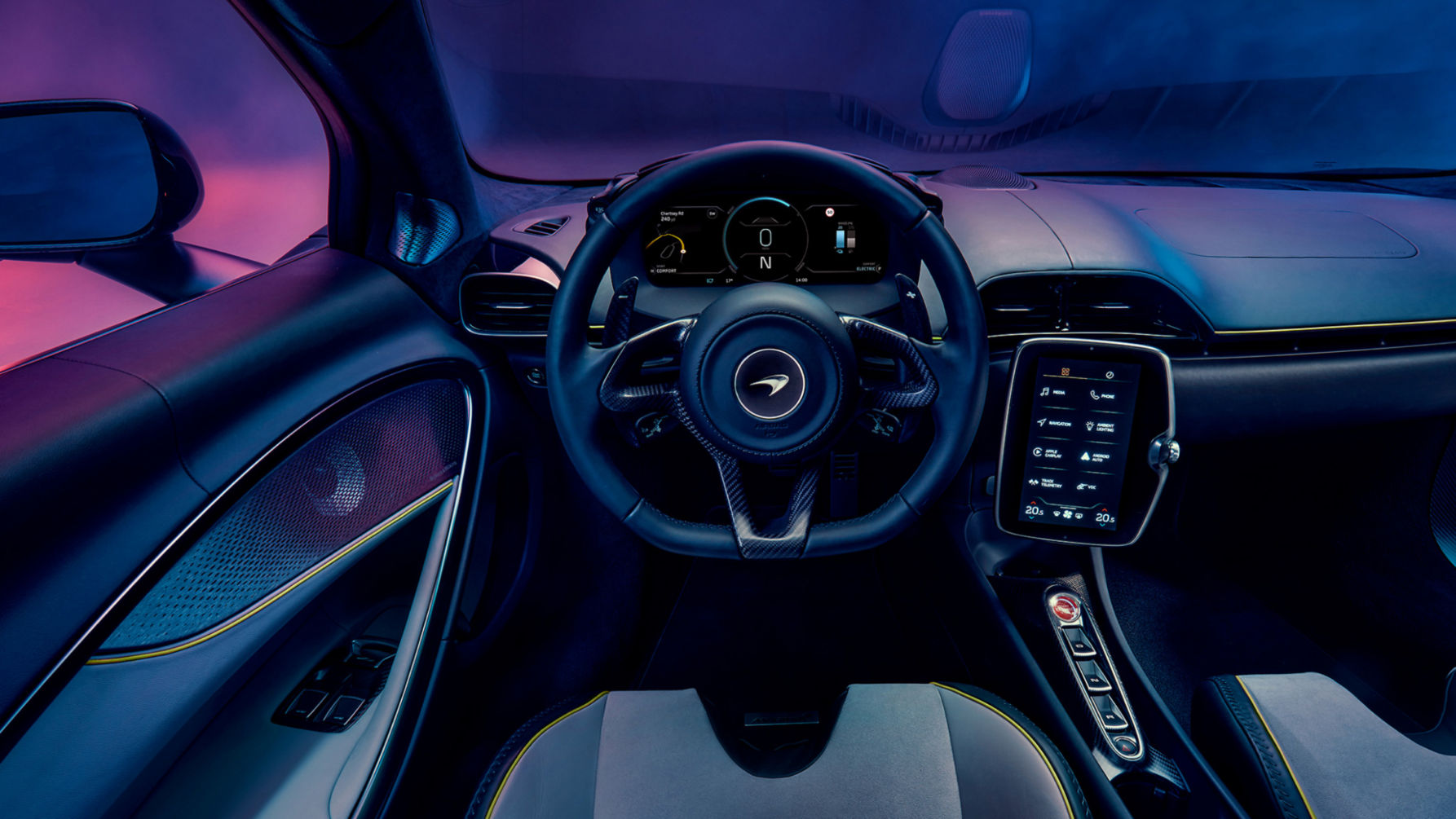 Mclaren 2022 P1 Interior