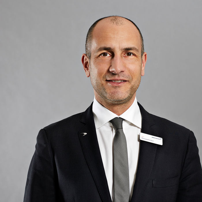 McLaren Milan | Official Retailer of McLaren in Milan